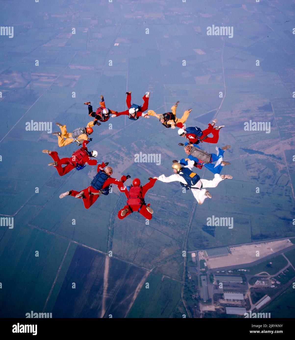 Skydiving circle hi-res stock photography and images - Alamy
