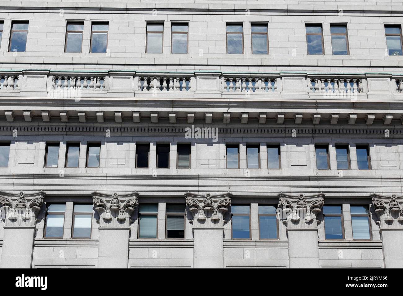 Architecture, Sun Life Building, Montreal, Province of Quebec, Canada ...