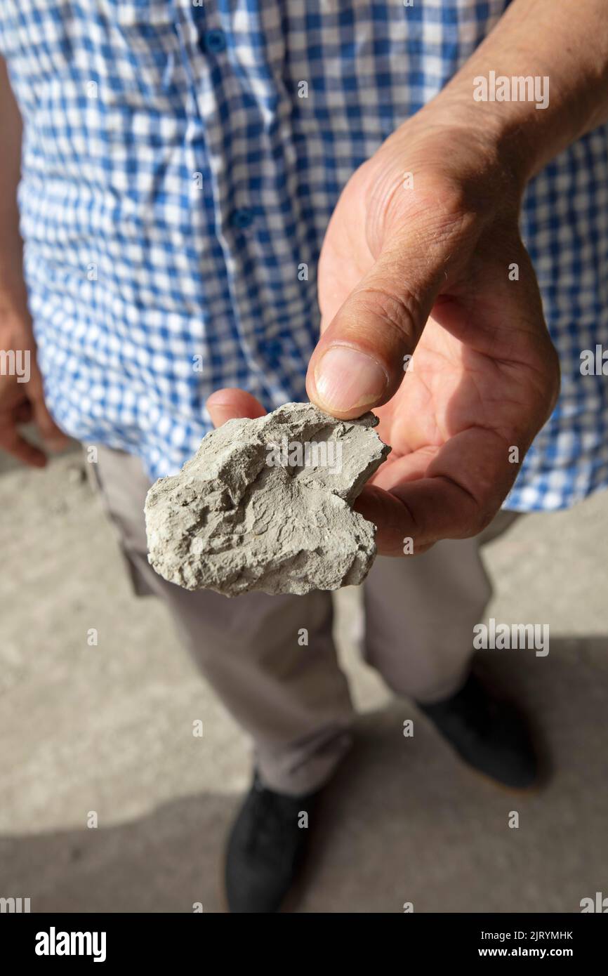 Handicraft piece hi-res stock photography and images - Alamy