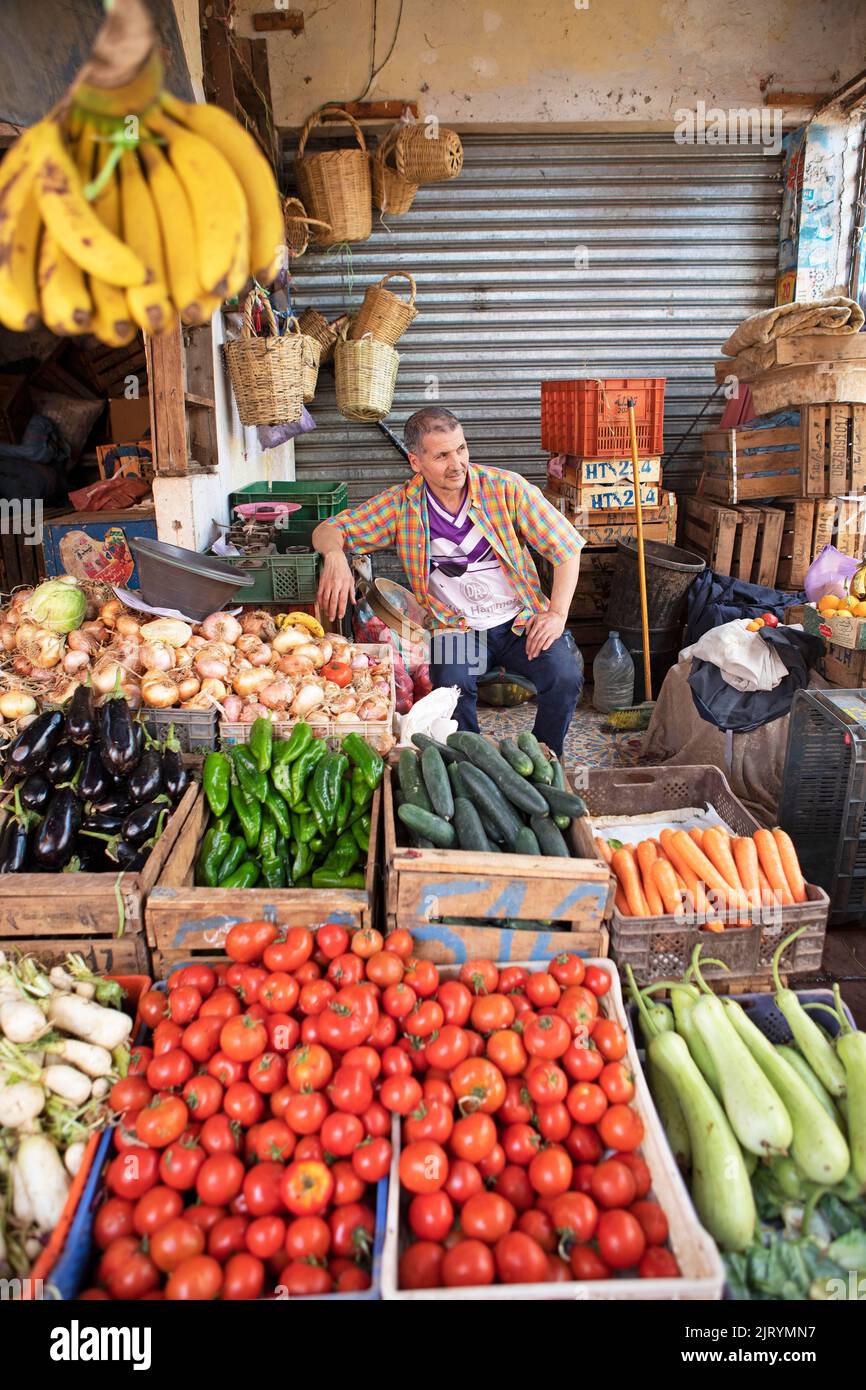 African stall hi-res stock photography and images - Alamy