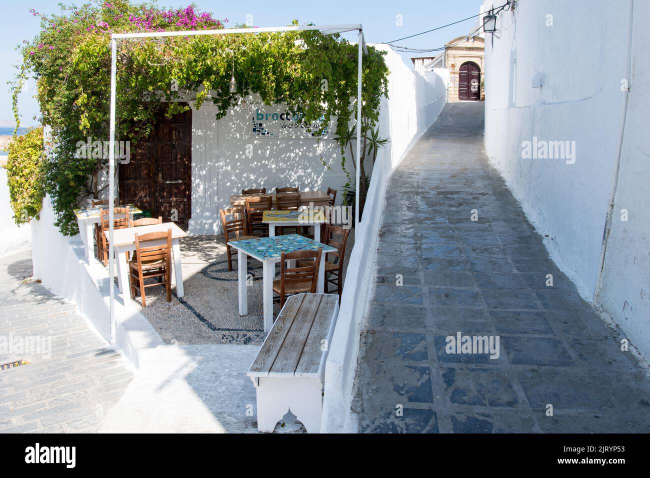 Traditional Greek houses on Rhodes Island, Lindos village Stock Photo ...