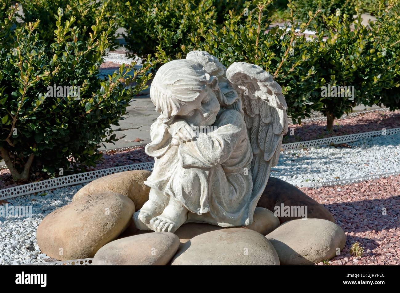 Sad mourning hi-res stock photography and images - Alamy