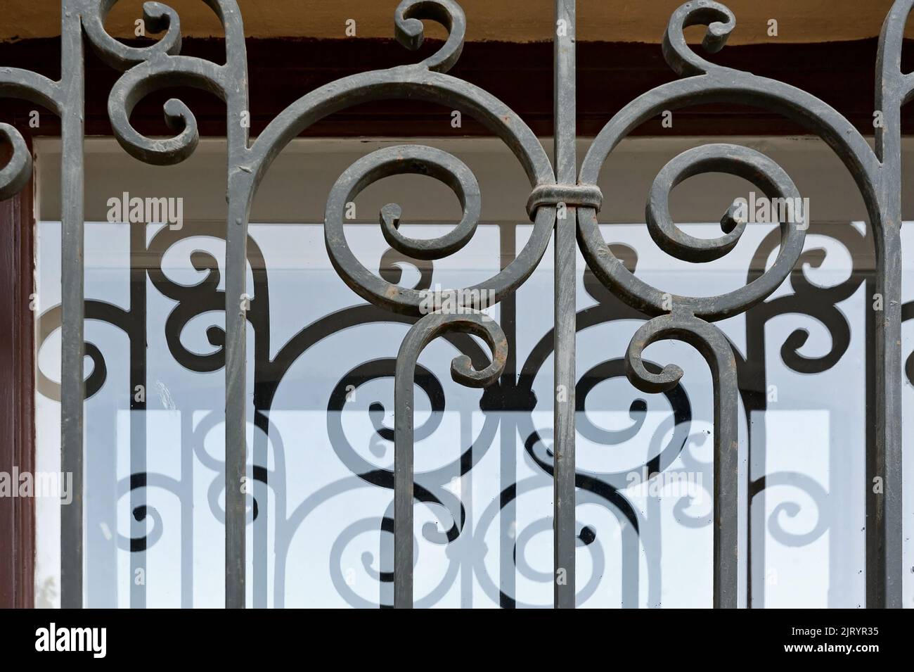 Metal grating in a window hi-res stock photography and images - Alamy