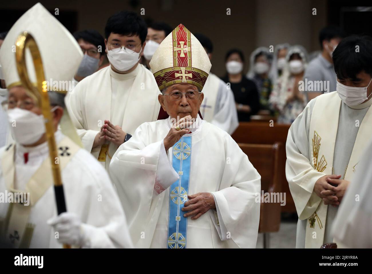 27th Aug, 2022. S. Korea's oldest archbishop Archbishop Victorinus Youn ...