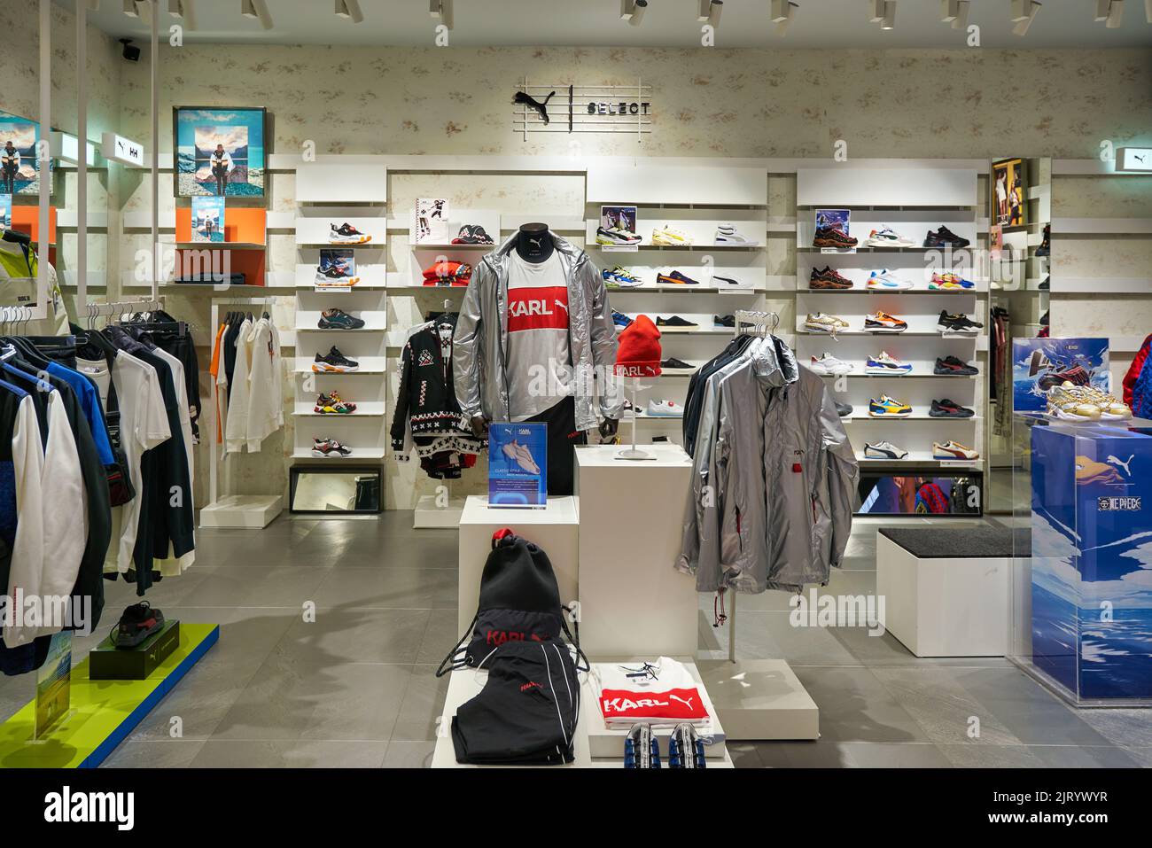 Puma shop modern interior hi-res stock photography and images - Alamy