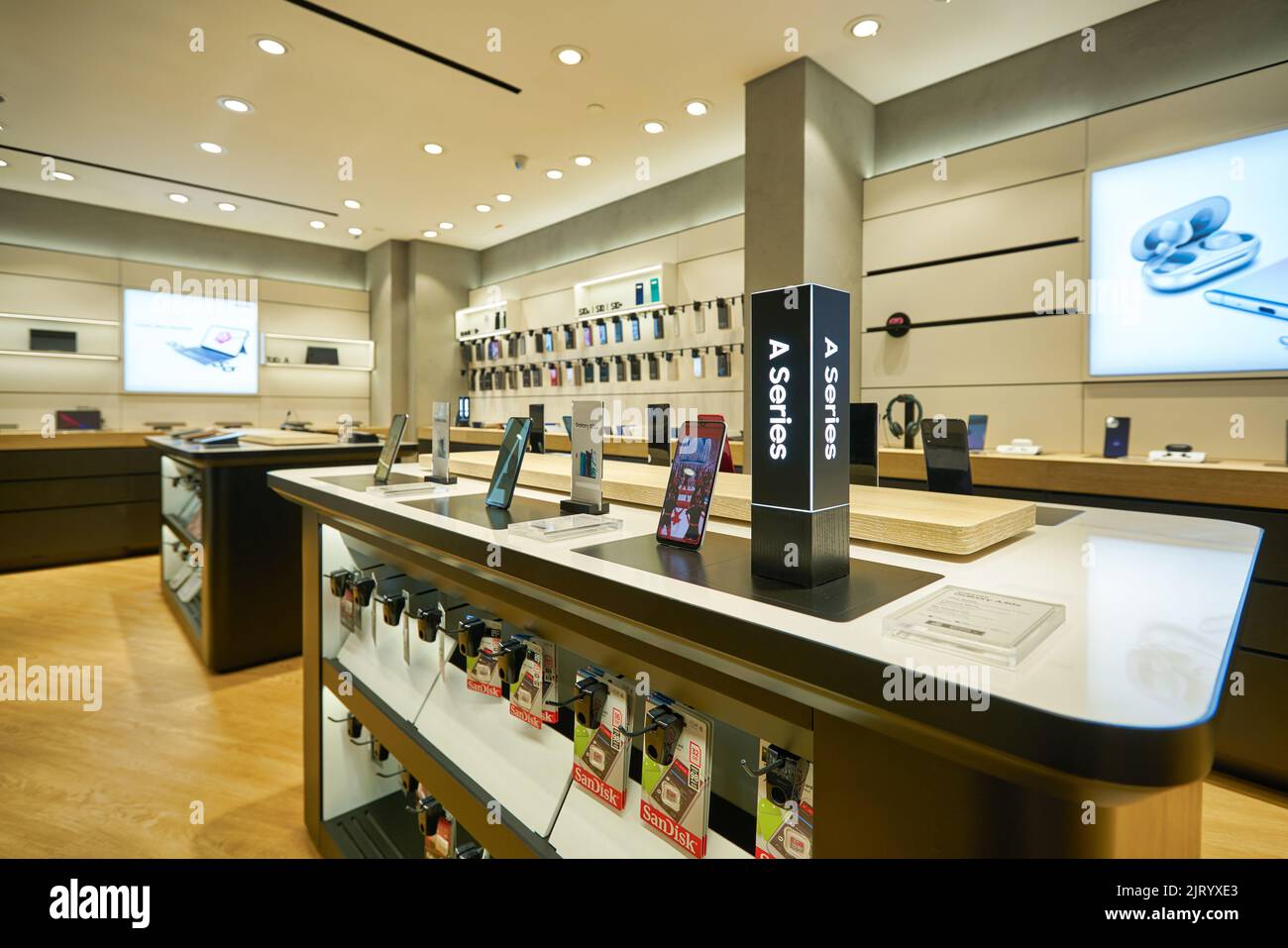 Samsung shop malaysia hi-res stock photography and images - Alamy
