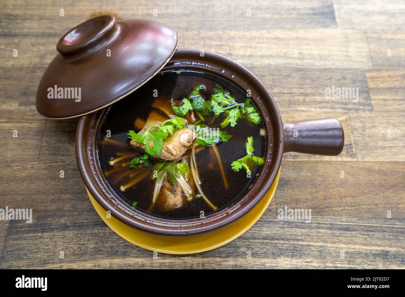 stew of pork and herbal soup, ba kut teh,Malaysian stew of pork and ...