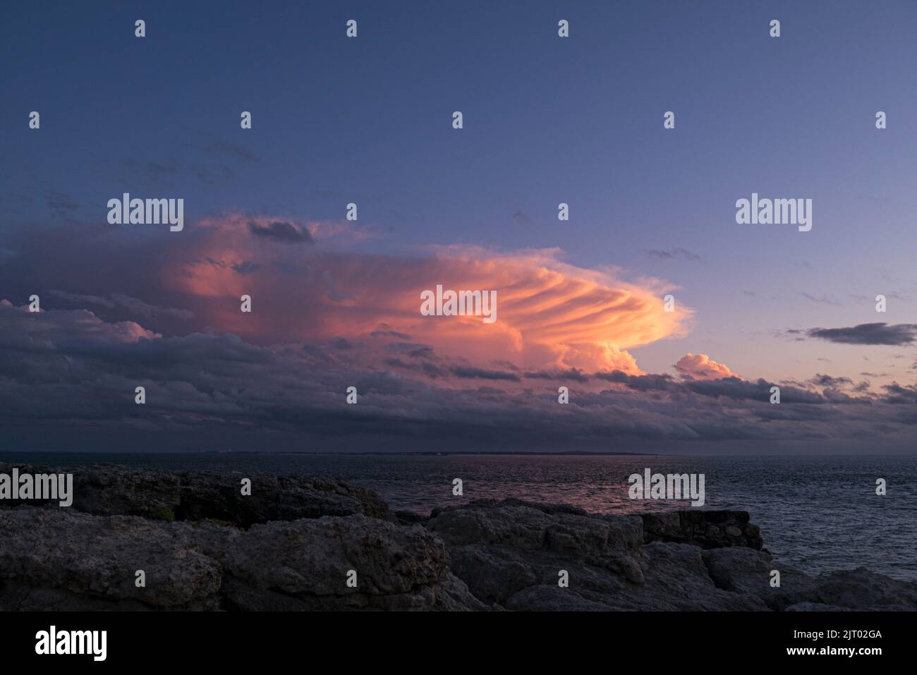 Pink and yellow clouds hi-res stock photography and images - Alamy