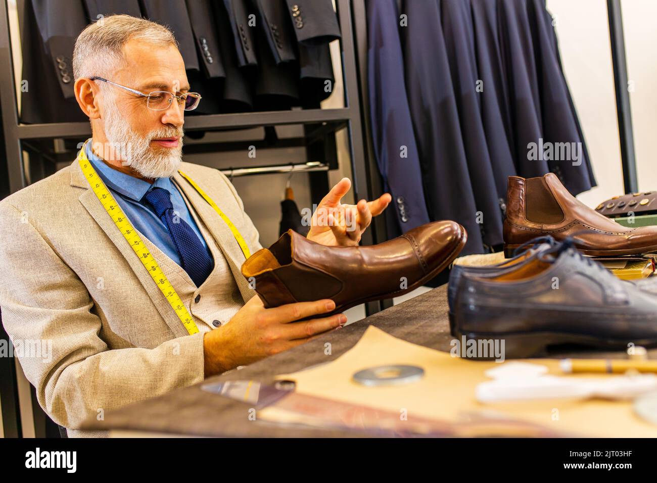 Cobbler shoemaker workshop artisan hi-res stock photography and images ...