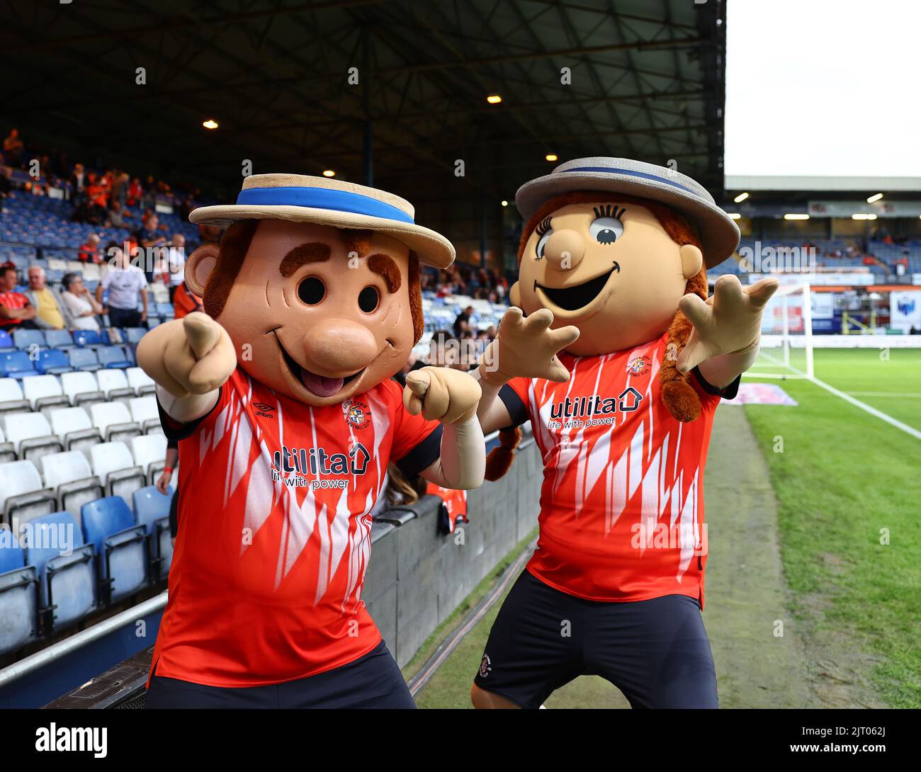 Football mascots uk hi-res stock photography and images - Alamy