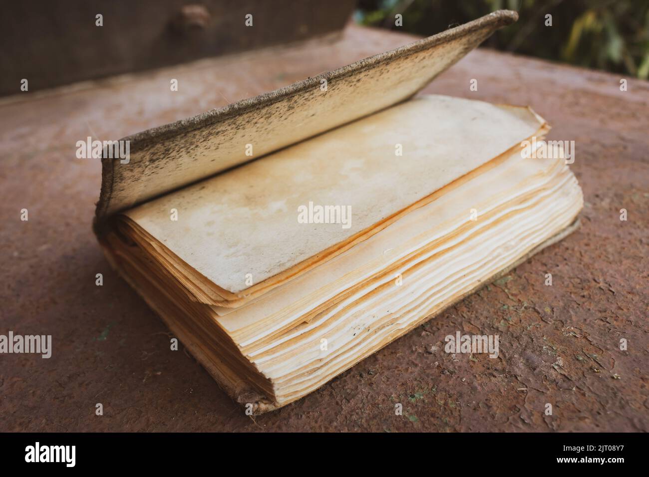 Old book cover and spine hi-res stock photography and images - Alamy