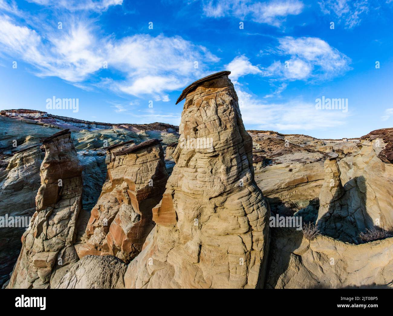 Hoodoos in the Upper White Rocks canyon, Paria Rimrocks, Grand ...