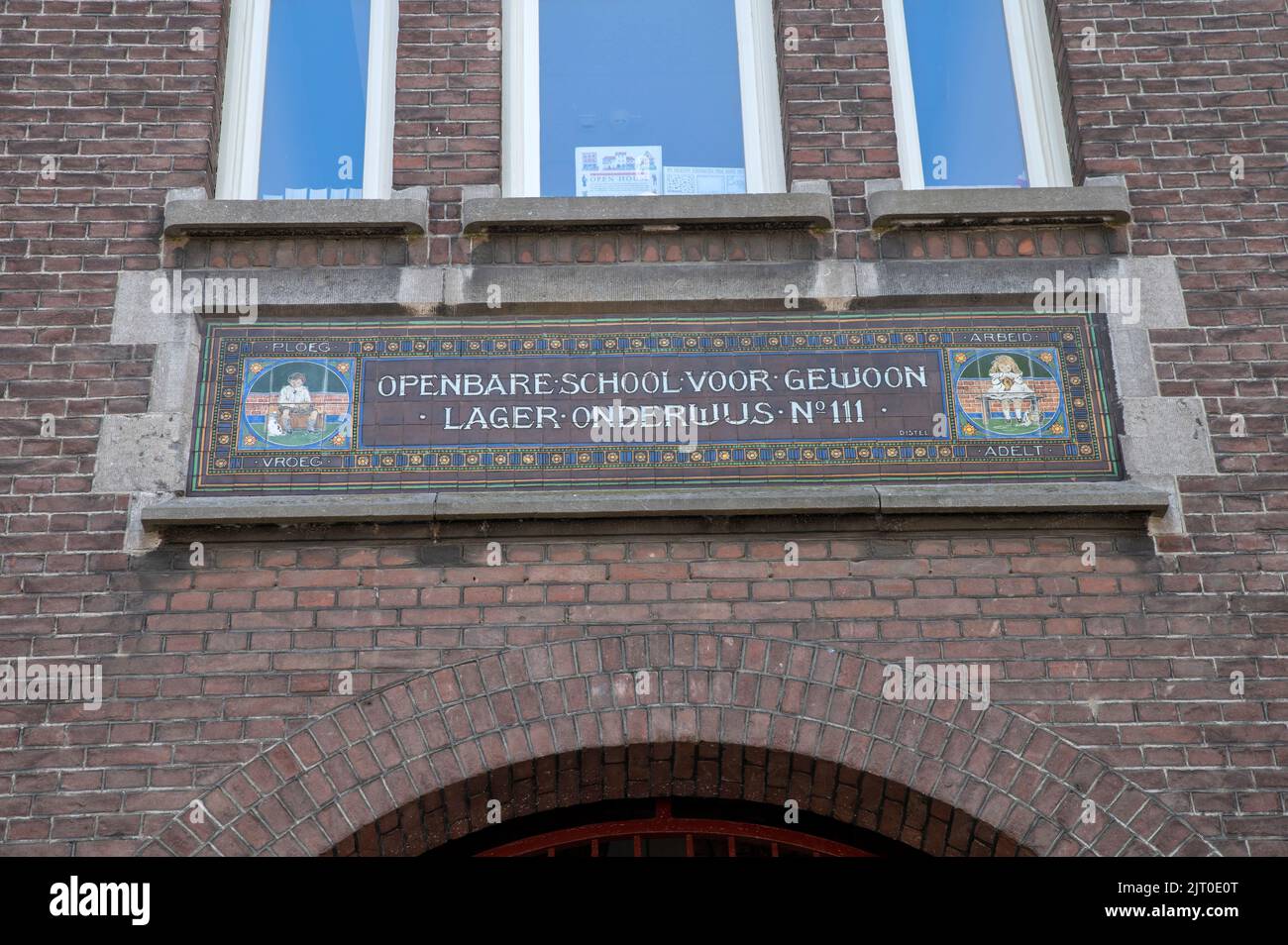 Old Historical Ornament On The Openbare School Voor Gewoon Lager ...