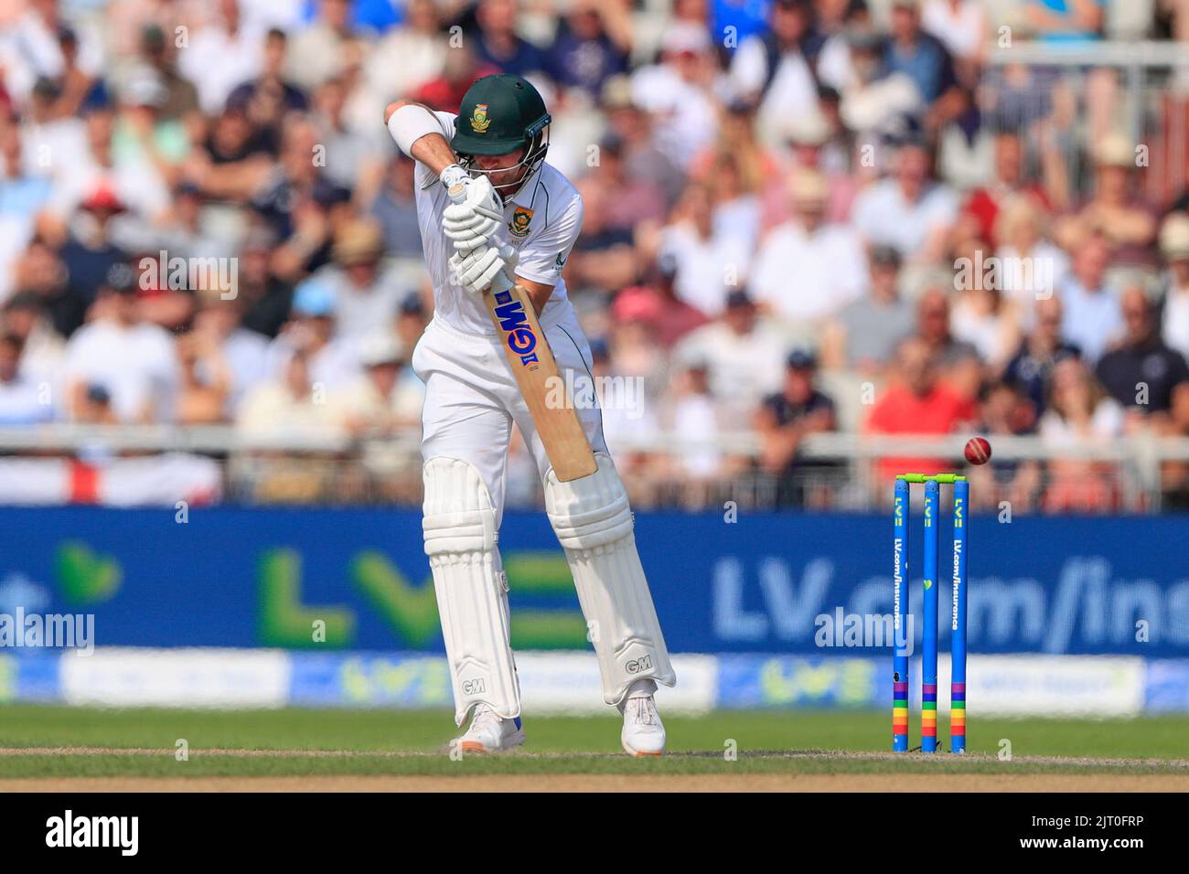 Manchester, UK. 27th Aug, 2022. Sarel Erwee of South Africa catches an ...