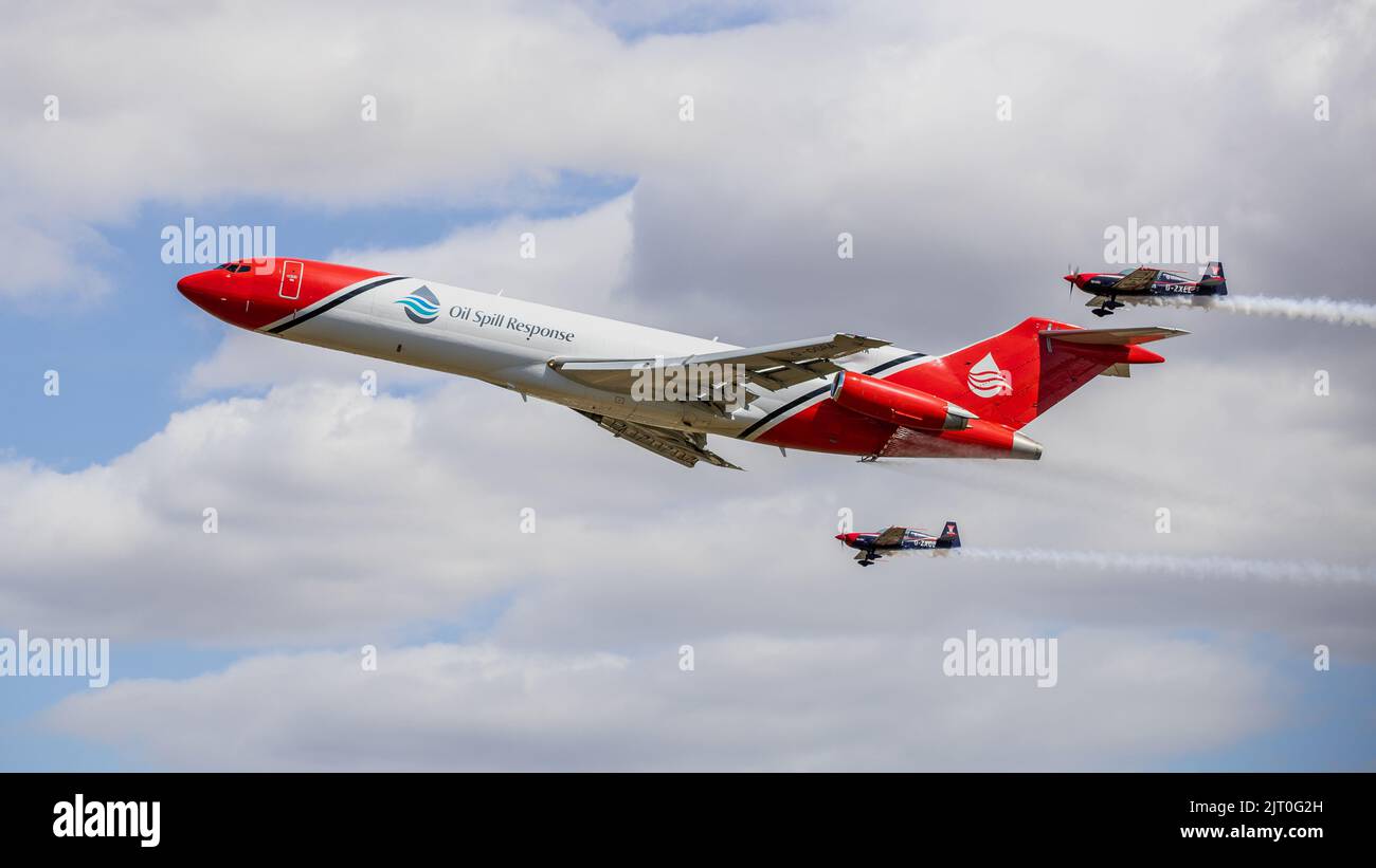 Boeing 727-2S2F Oil Spill Response aircraft performing a special ...