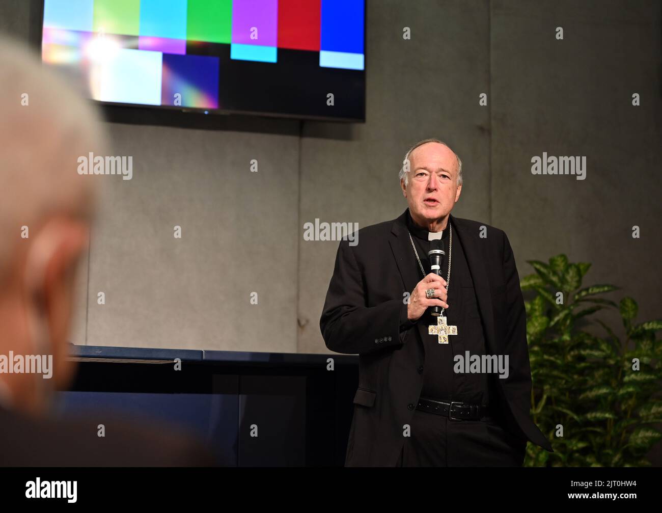 Vatikanstadt, Vatican. 27th Aug, 2022. The bishop of the U.S. city of ...
