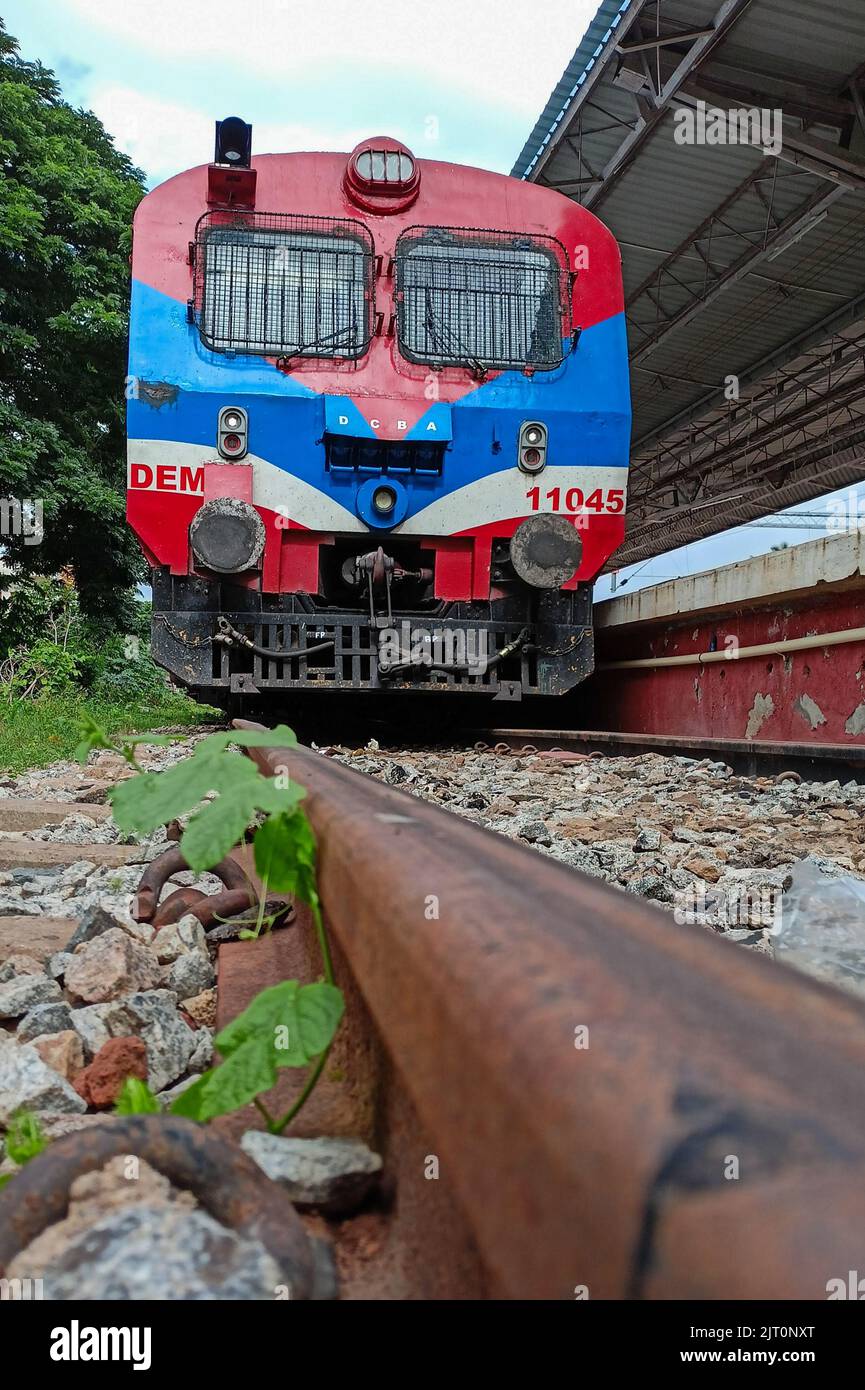 Train front hi-res stock photography and images - Alamy