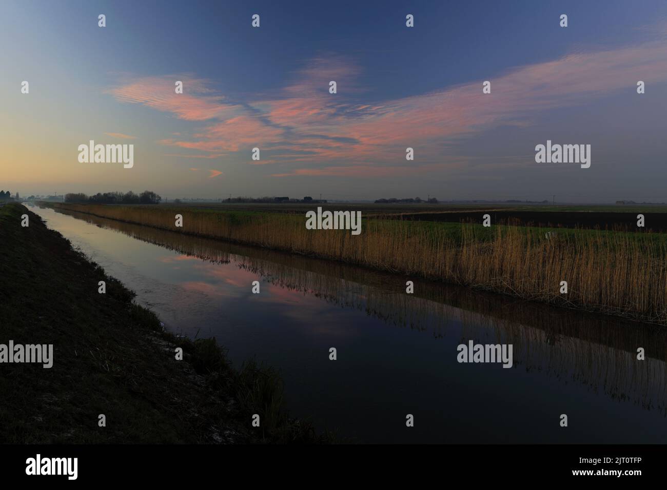Summer sunset over the Old river Nene near March town; Cambridgeshire ...