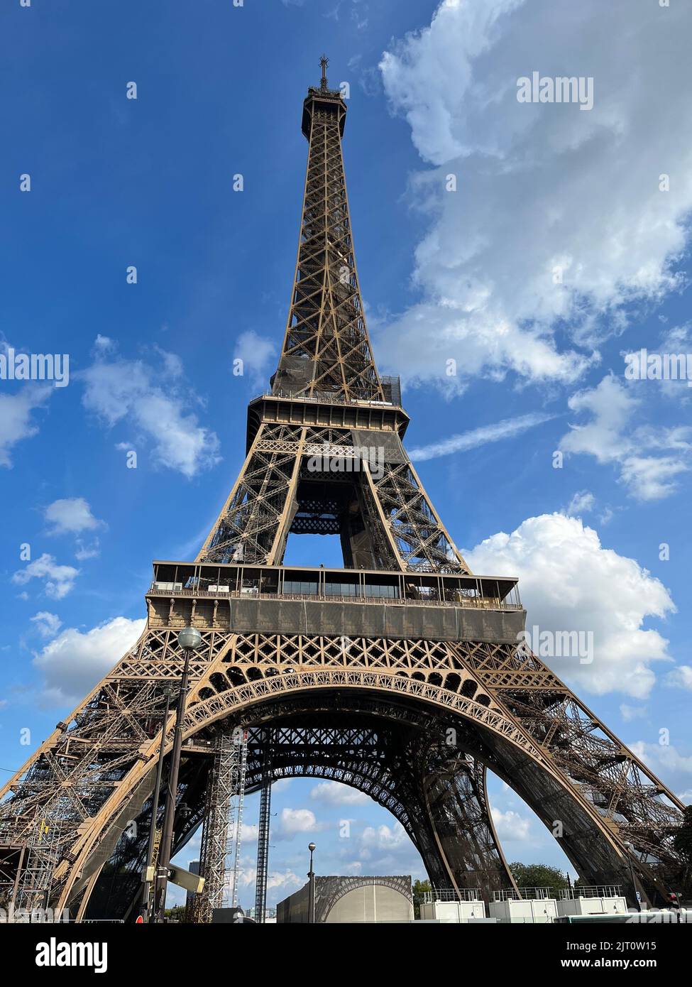 Iron lift eiffel tower hi-res stock photography and images - Alamy