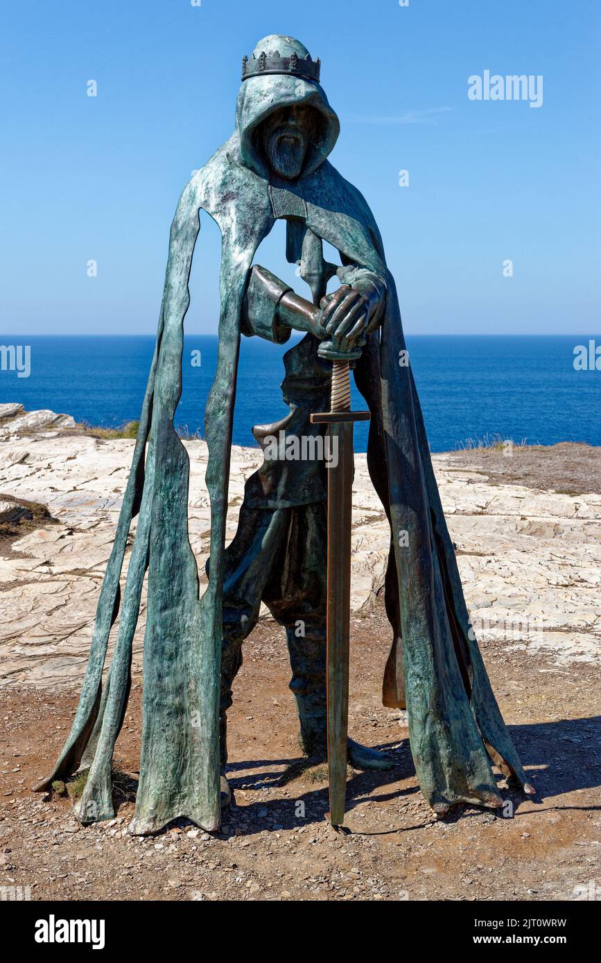 Bronze Statue Of King Arthur and his Sword By Rubin Eynon At Tintagel ...