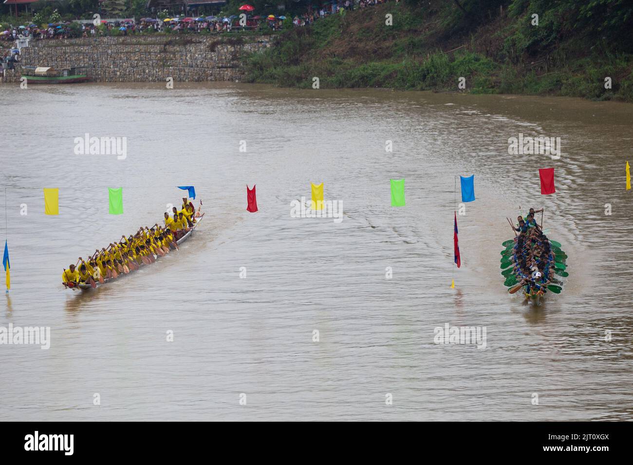 Vientiane. 26th Aug, 2022. Photo taken on Aug. 26, 2022 shows a contest ...