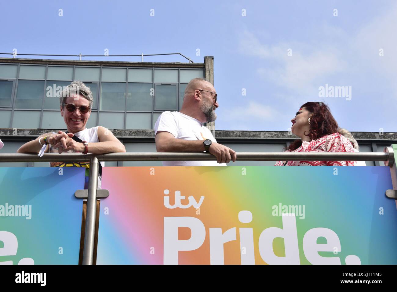 Itv bus hi-res stock photography and images - Alamy