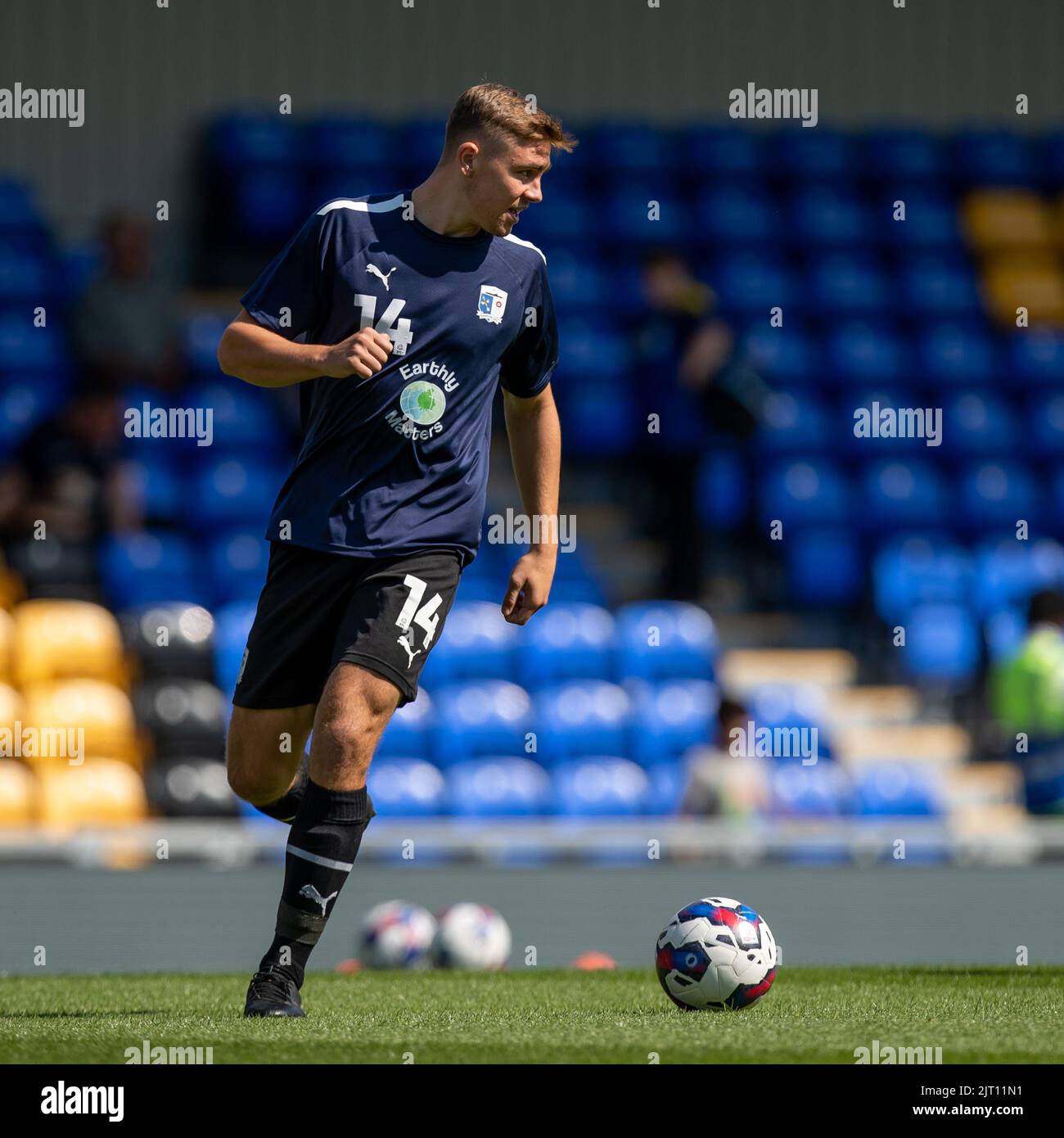 Harrison Neal of Barrow warms up during the Sky Bet League 2 match ...