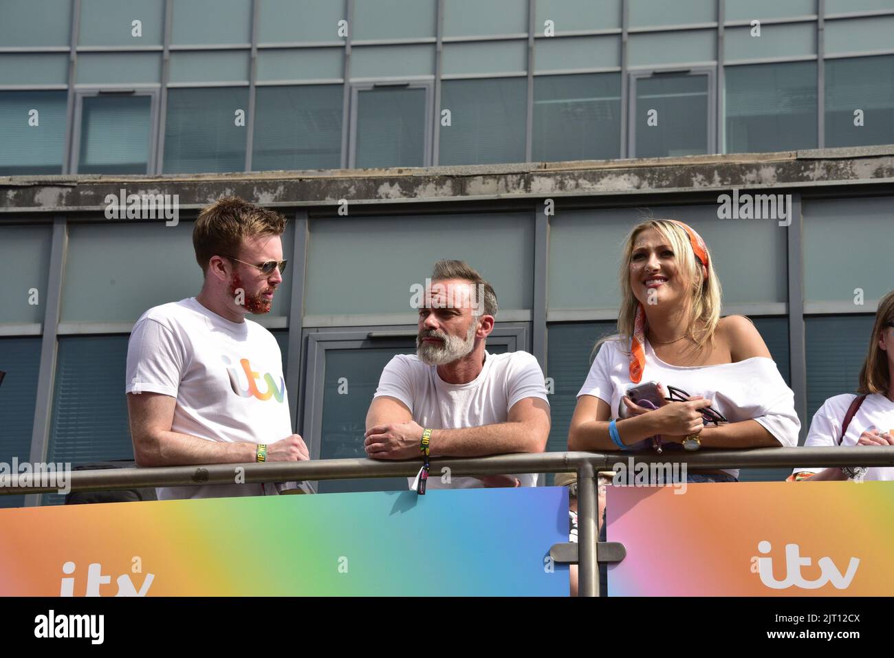 Itv bus hi-res stock photography and images - Alamy