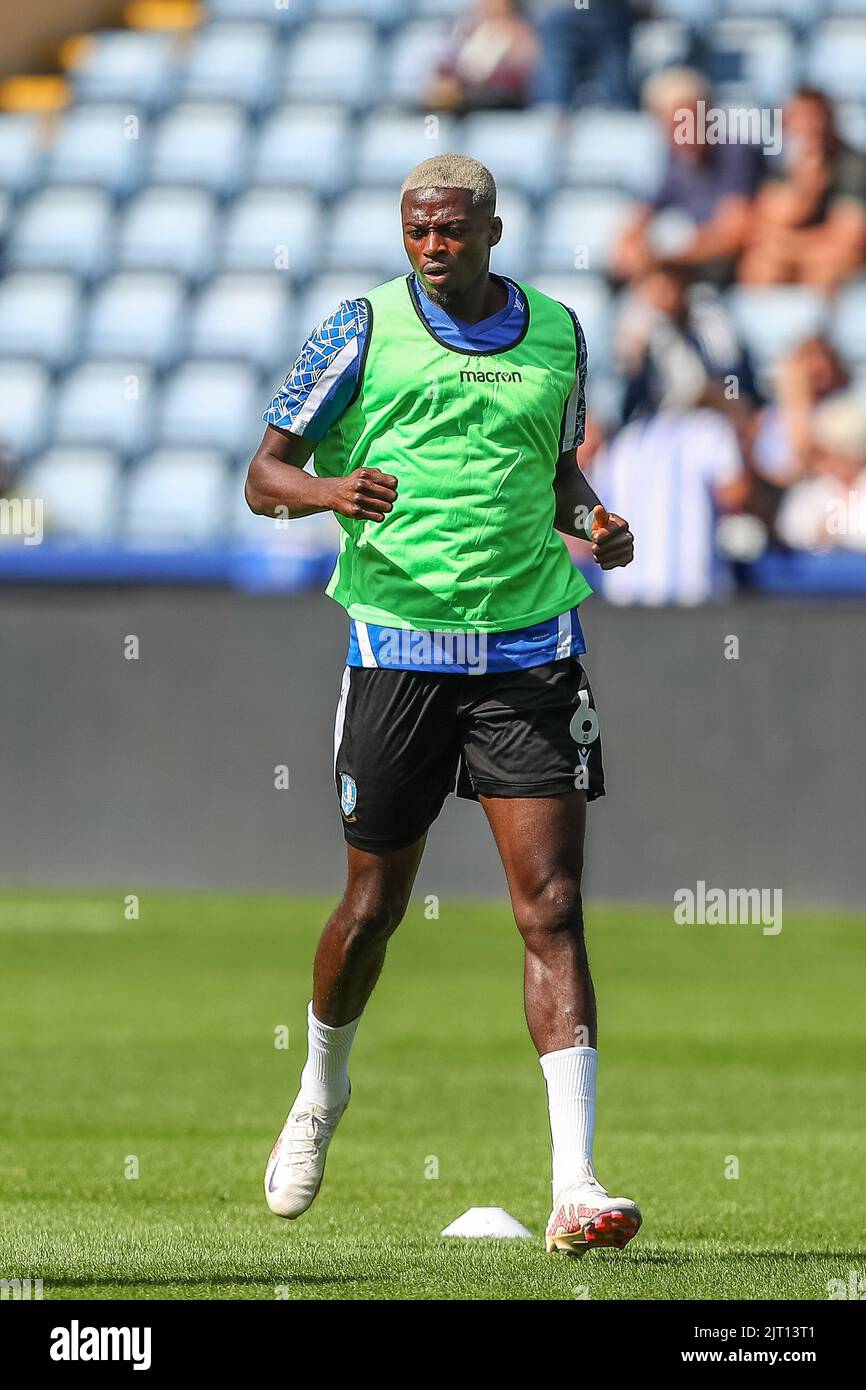 Dominic Iorfa #6 of Sheffield Wednesday warms up ahead of kick off ...