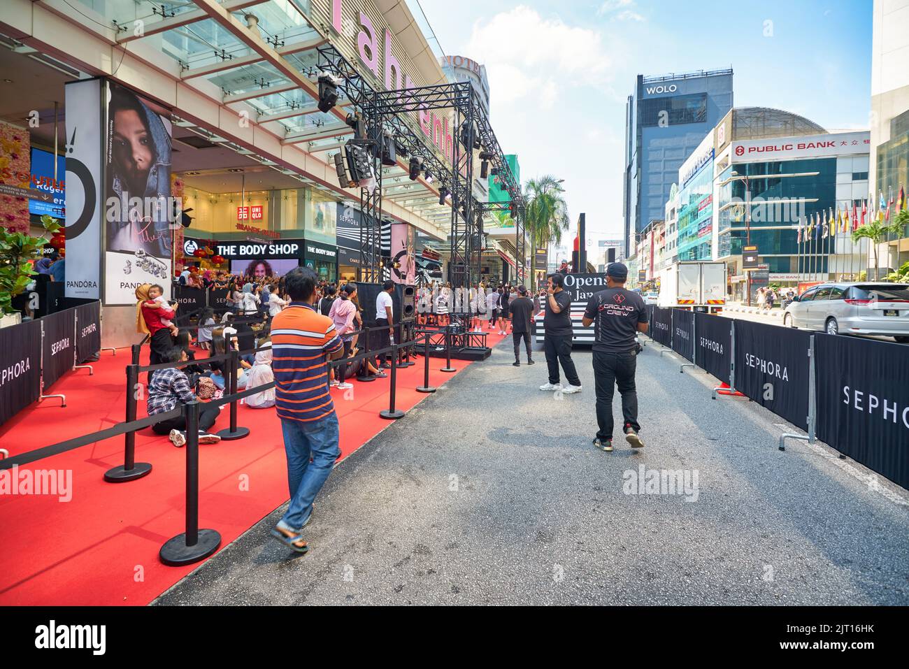 KUALA LUMPUR, MALAYSIA - JANUARY 18, 2020: atmosphere on Sephora grand ...