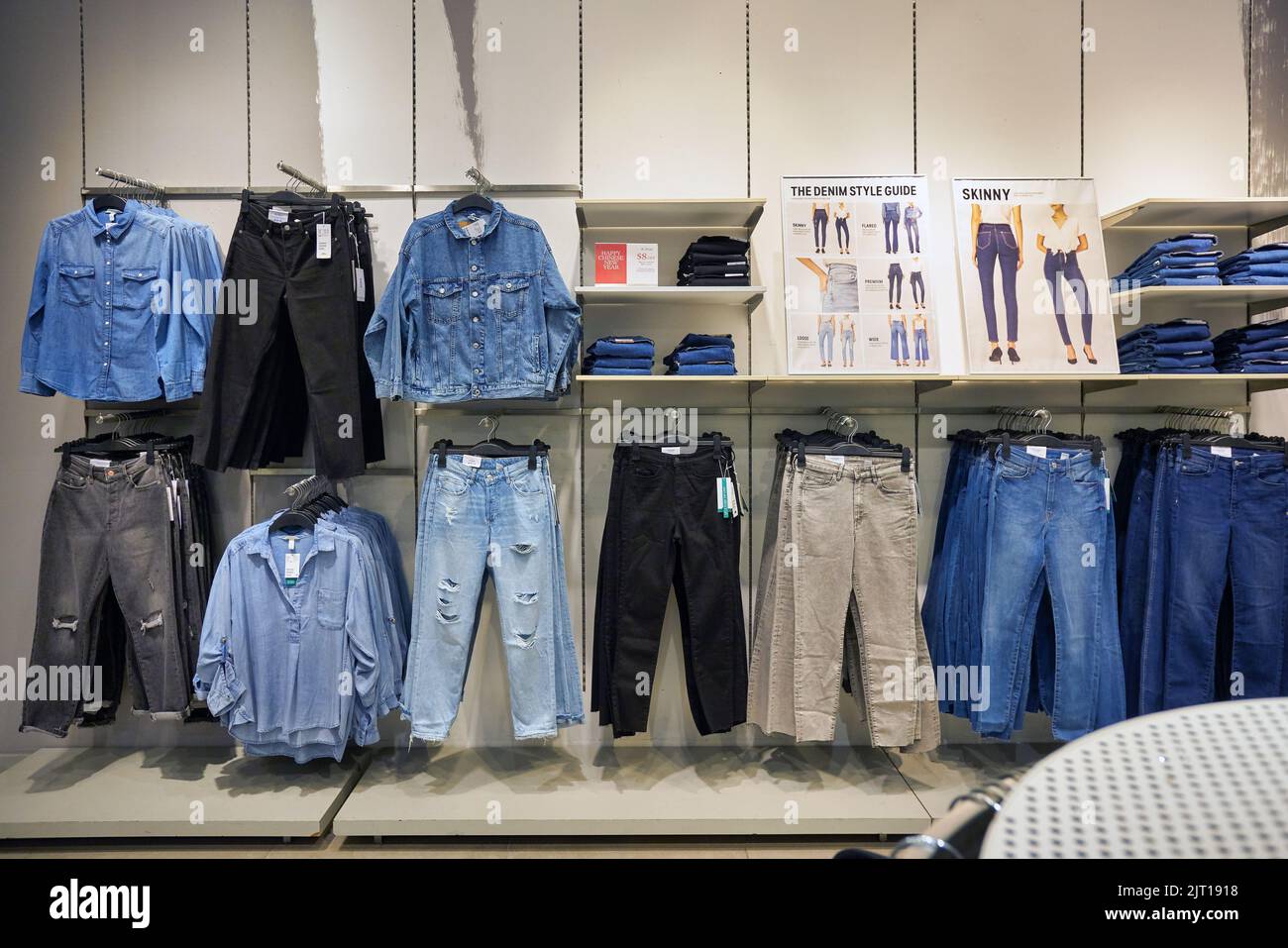 SINGAPORE - JANUARY 19, 2020: interior shot of H&M store in Singapore ...