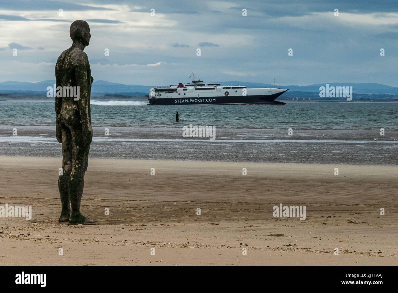 Watching another ship steam hi-res stock photography and images - Alamy