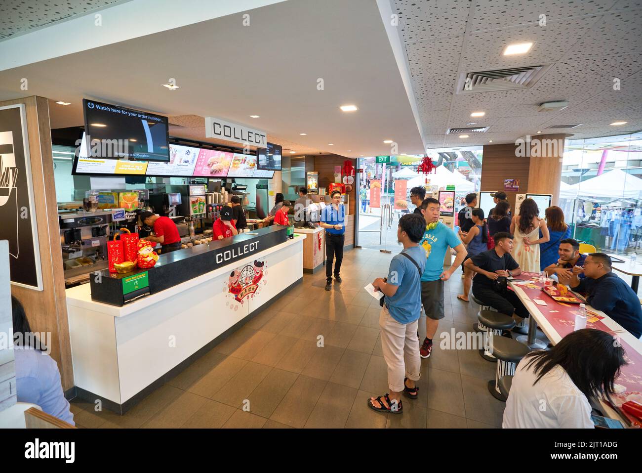 Mcdonalds burger singapore hi-res stock photography and images - Alamy