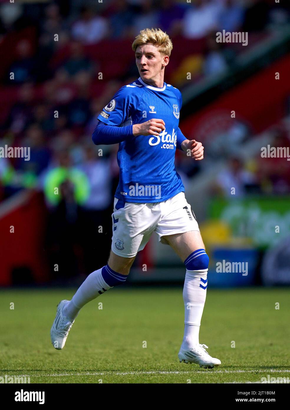 Anthony gordon 2022 brentford hi-res stock photography and images - Alamy