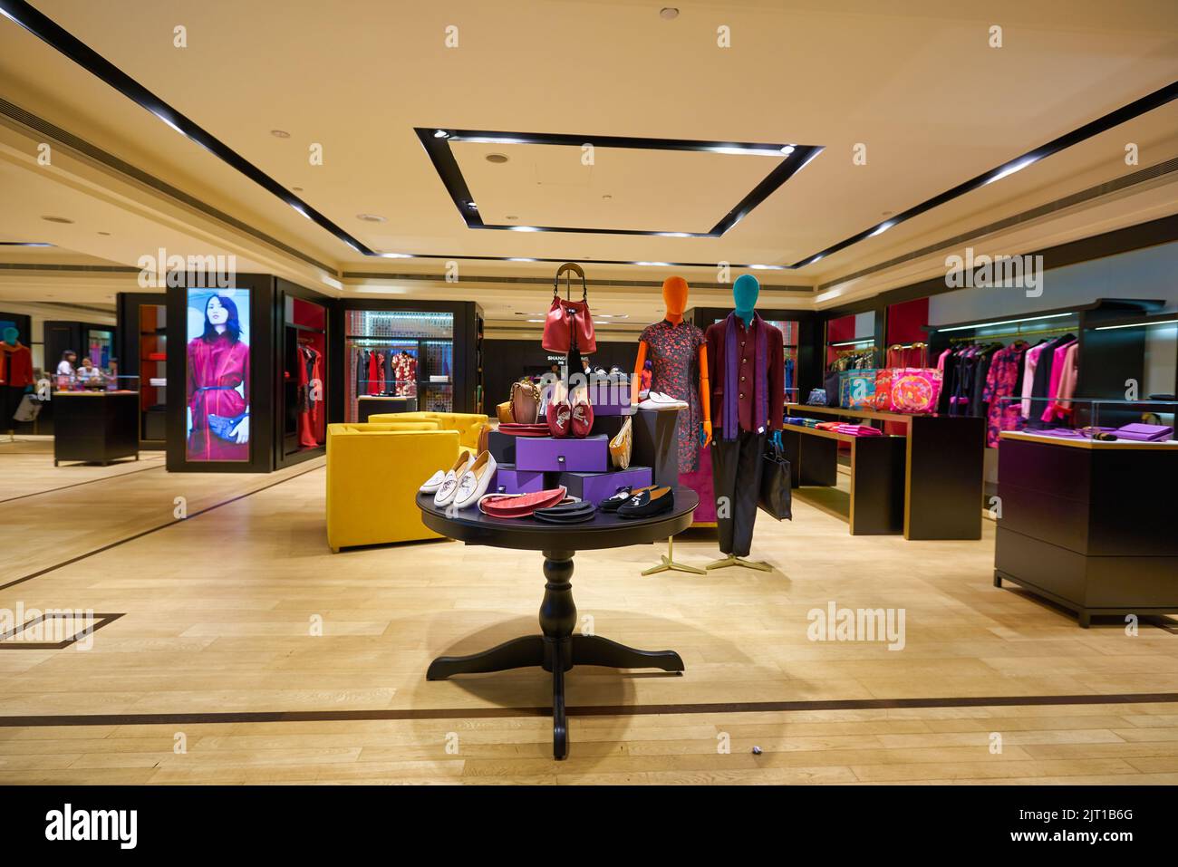 Shanghai tang store in shanghai hi-res stock photography and images - Alamy