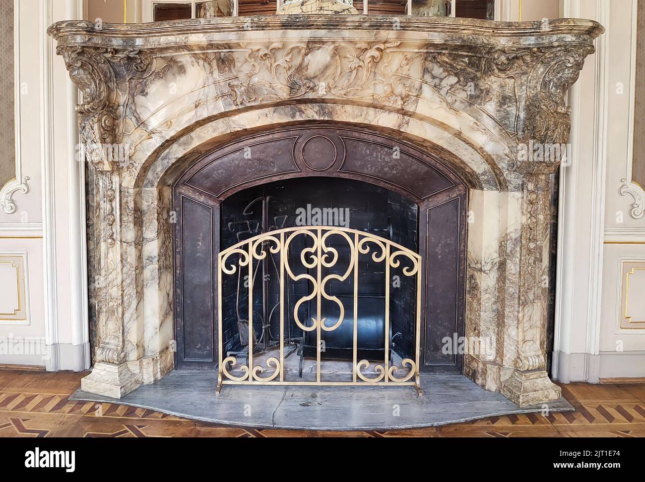 Luxury classic style marble fireplace Stock Photo - Alamy