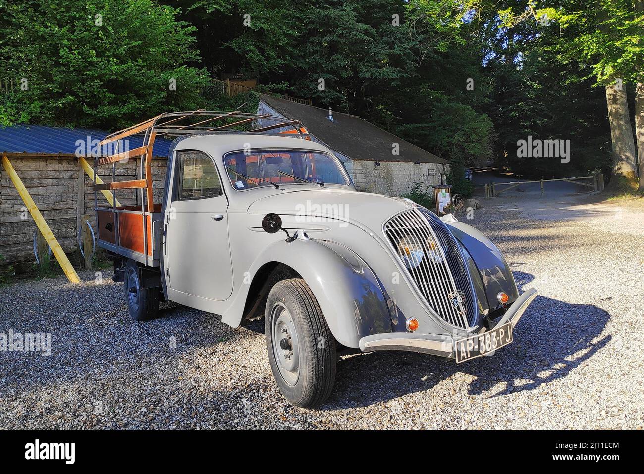 Peugeot 202 hi-res stock photography and images - Alamy