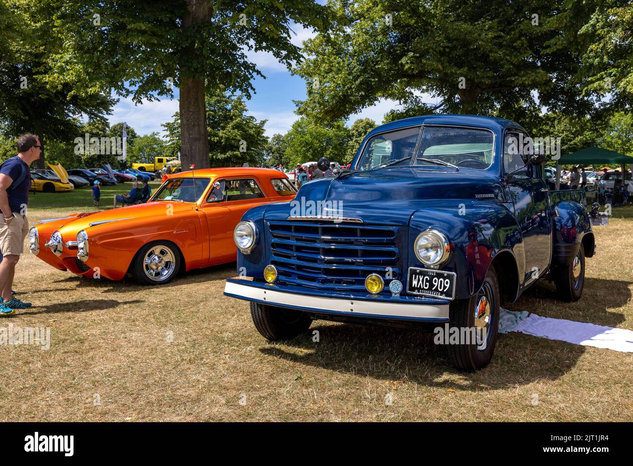 Studebaker Commander & 2R Series pick-up truck on display at the ...