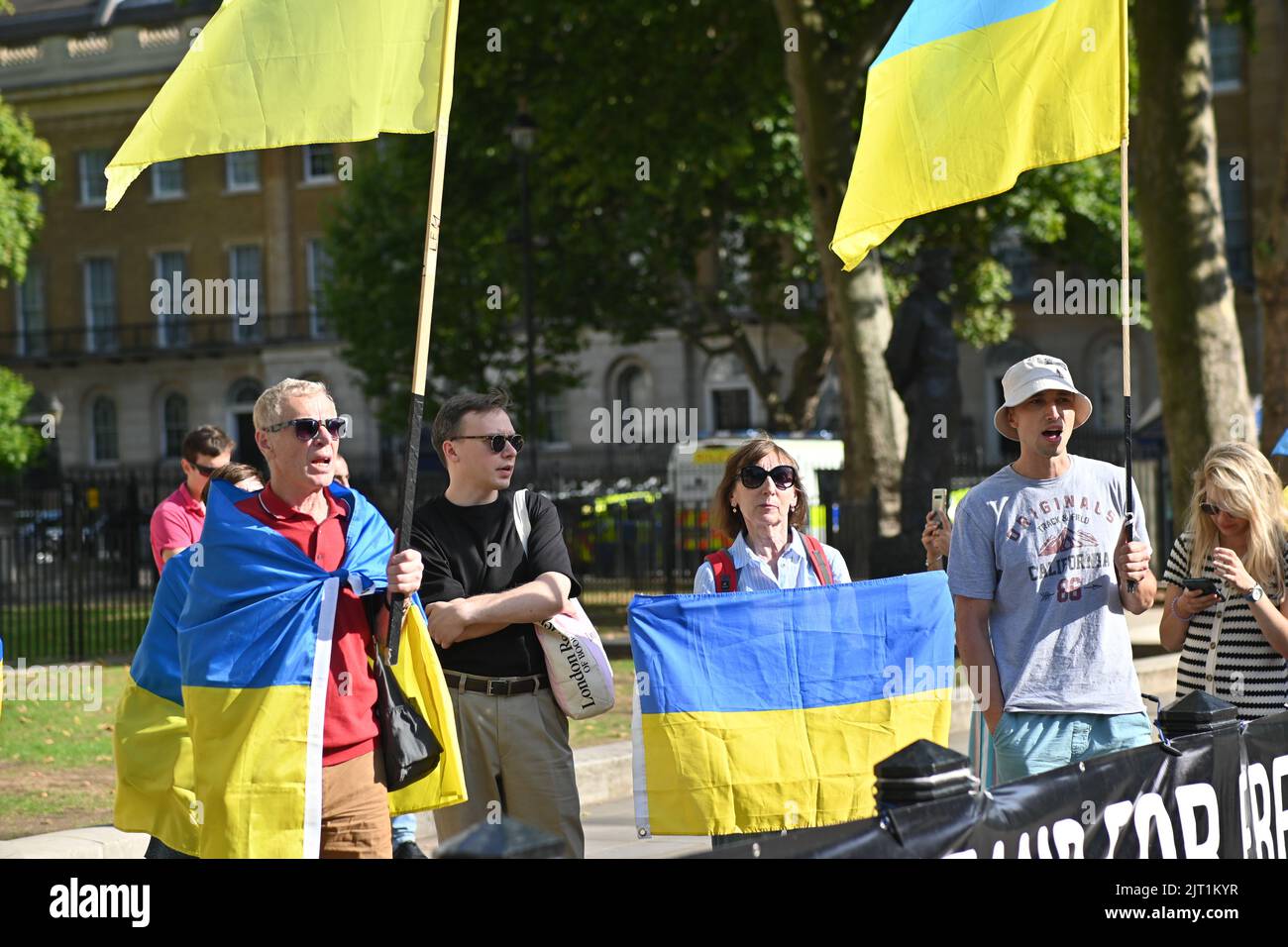 Ukraine Rally Stop the war demand total embargo Russia Oil, arms ...