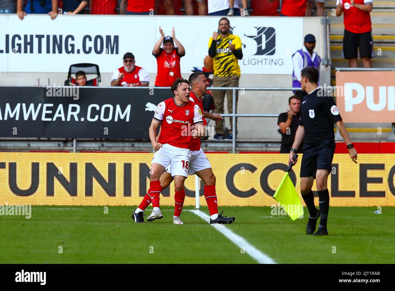 Richard rathbone hi-res stock photography and images - Alamy