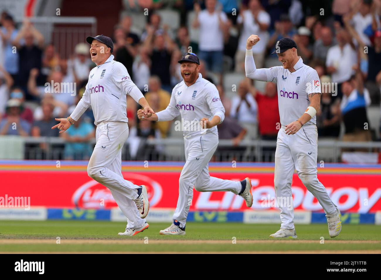 Ollie pope stokes hi-res stock photography and images - Alamy