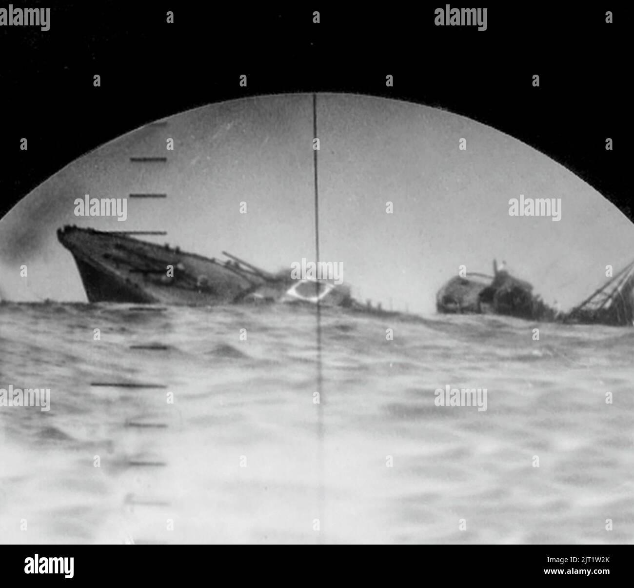 Torpedoed Japanese destroyer Yamakaze photographed through periscope of ...