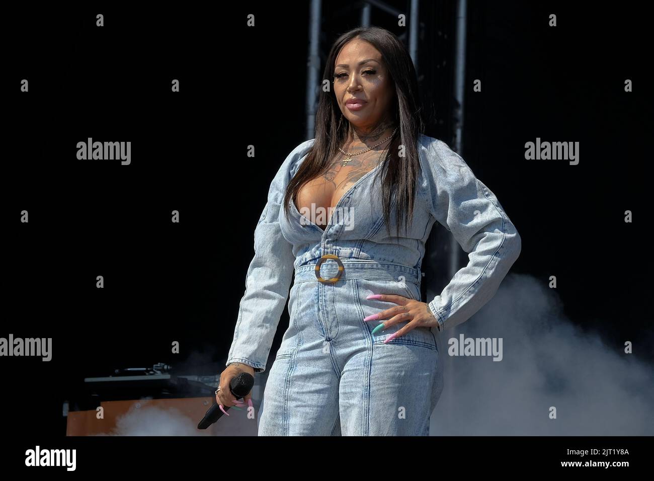 Rosa isabel mutya buena hi-res stock photography and images - Alamy