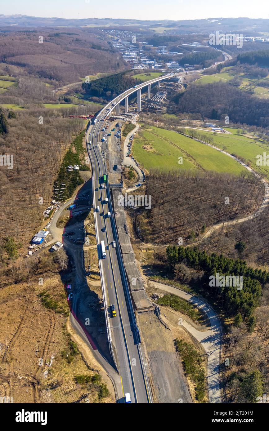 Freeway bridge Rälsbach of the freeway A45 Sauerlandlinie, construction ...