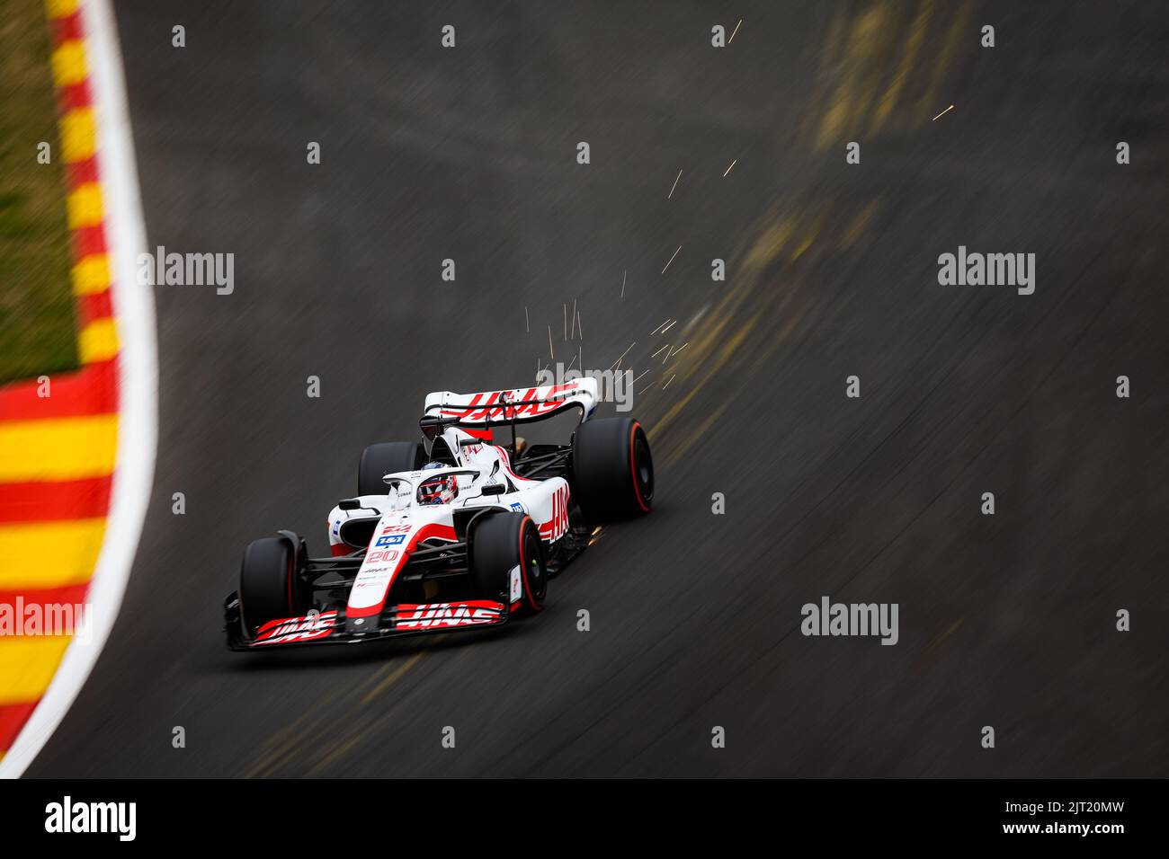 20 MAGNUSSEN Kevin (den), Haas F1 Team VF-22 Ferrari, action during the Formula 1 Rolex Belgian ...
