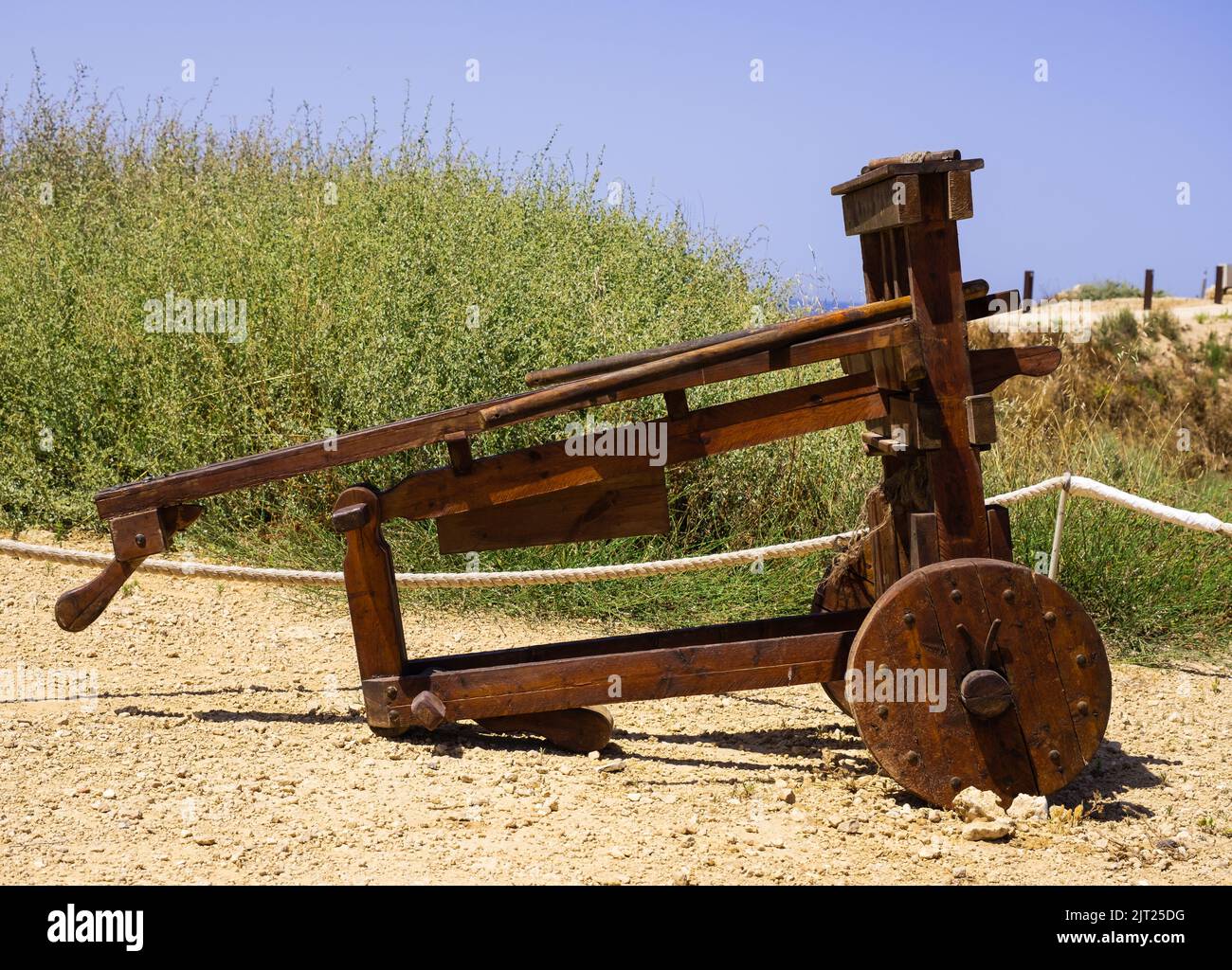 Siege weapons hi-res stock photography and images - Alamy