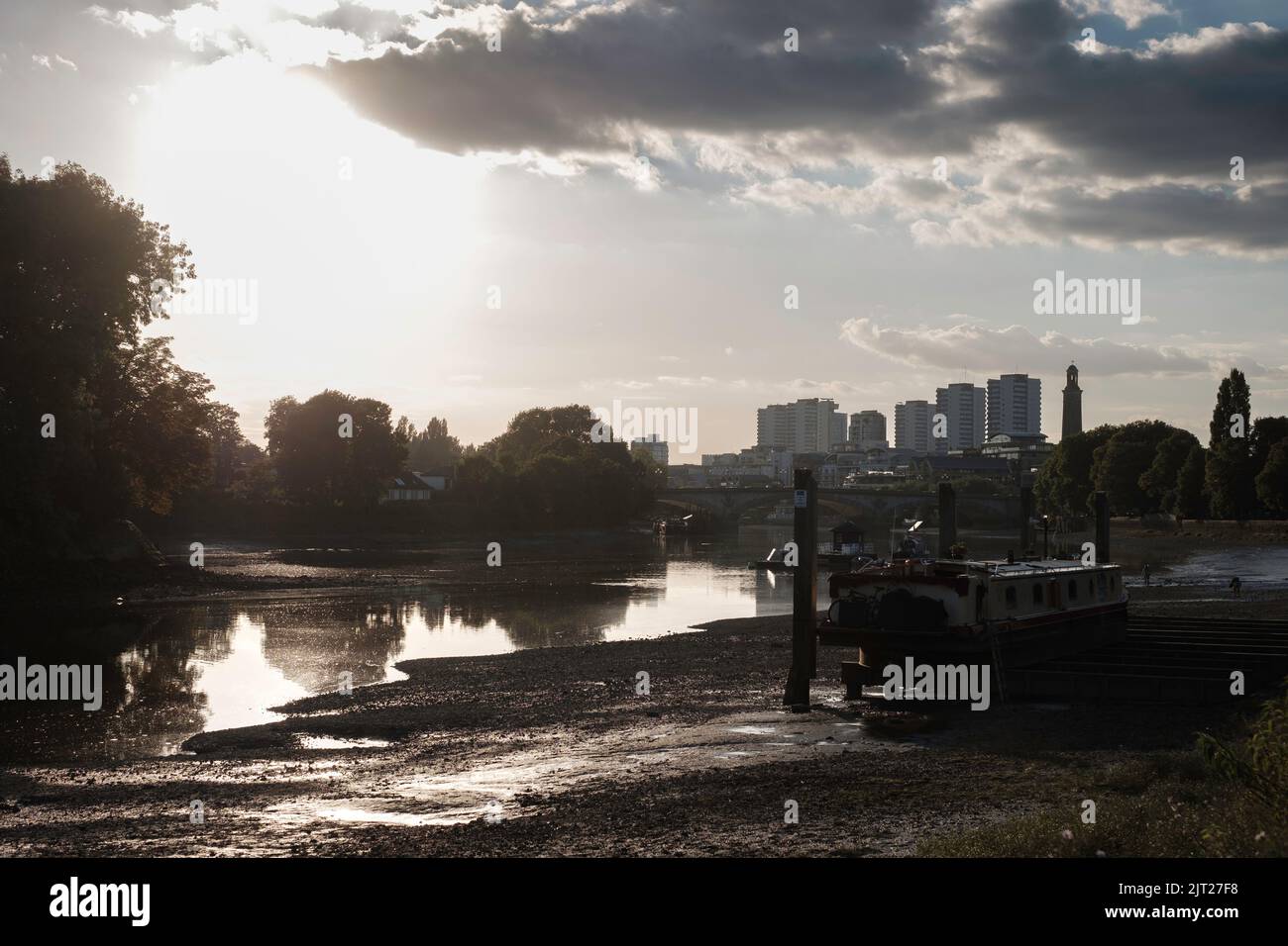 River Thames, Chiswick, London, United Kingdom Stock Photo - Alamy