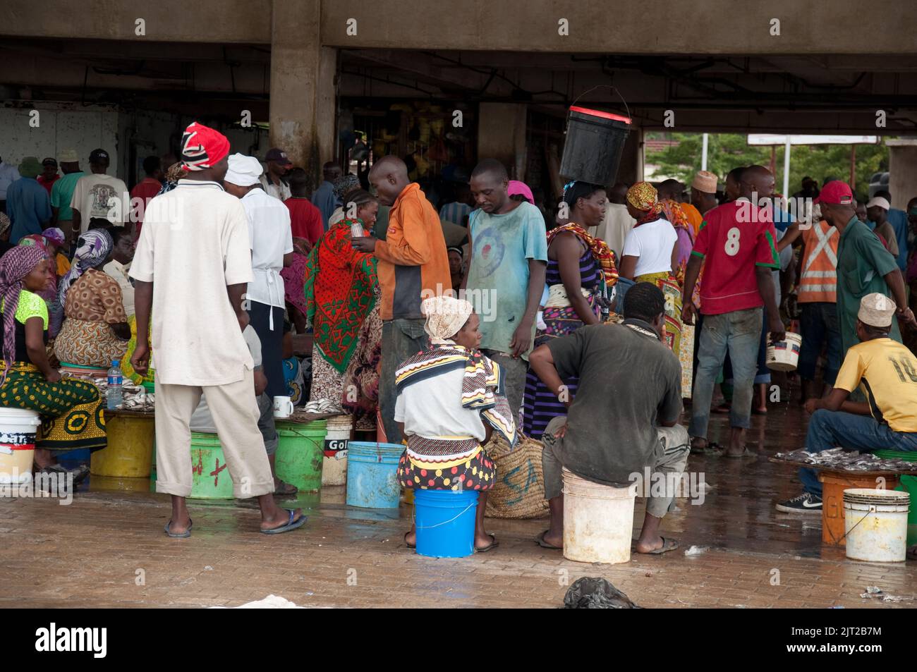Fish Market, Dar-es-Salaam, Tanzania, Africa. Many peple waiting for ...
