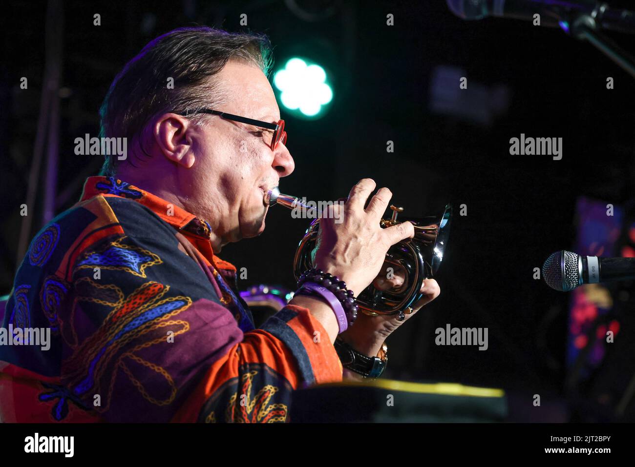 Newport Beach, California, USA. 25th August 2022. Arturo Sandoval plays ...