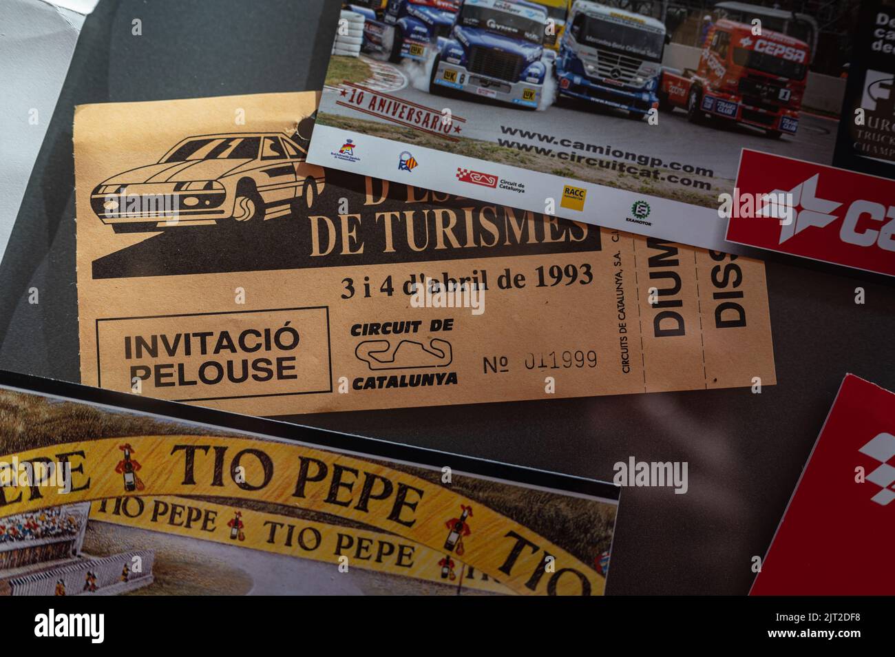 Entry table hi-res stock photography and images - Alamy